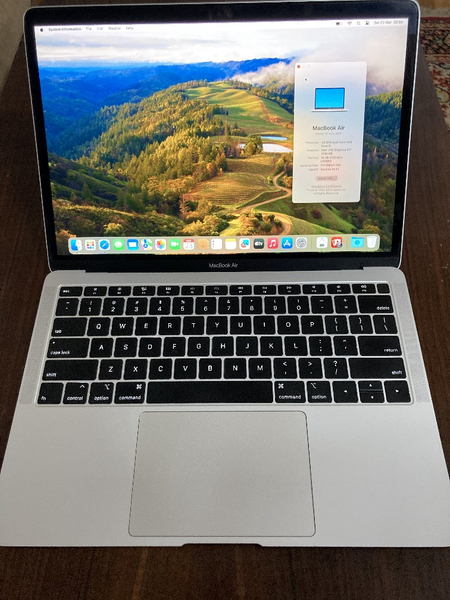 Macbook Air 2019  16GB срочно 256