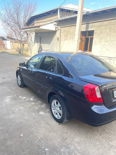 Chevrolet Jentra