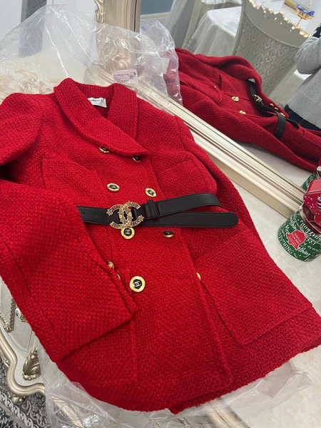Chanel Пиджак 1:1, Новое. Если есть вопросы, пишите по телеграмм.