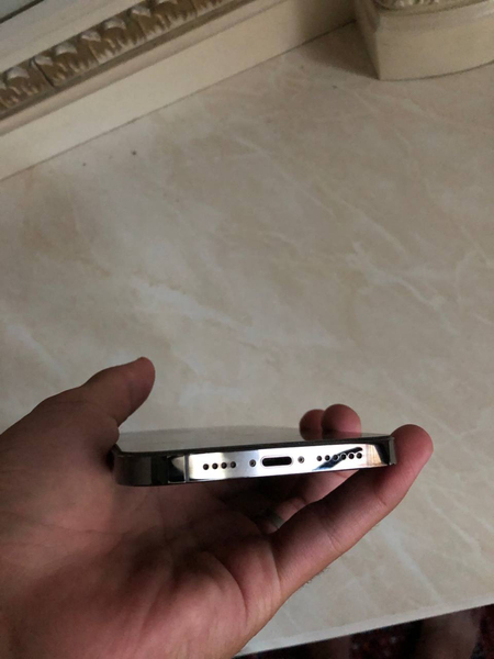 Срочно продаётся iPhone 12Pro Max