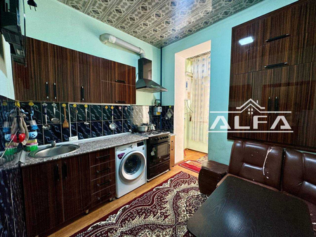 1 xonali 45m² 3-qavat uy sotiladi