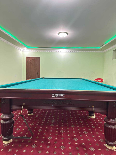 Продаётся бильярдный стол 