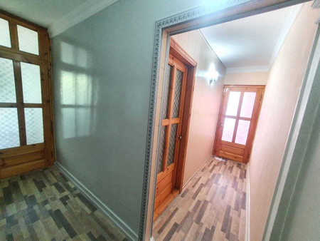 2х комнатная квартира на 3этаже, Микрорайон