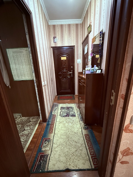 Чилонзор район 16-кв 3/1/4 панель 1.5*3