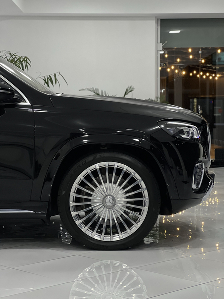 Mercedes Benz GLS600 Maybach