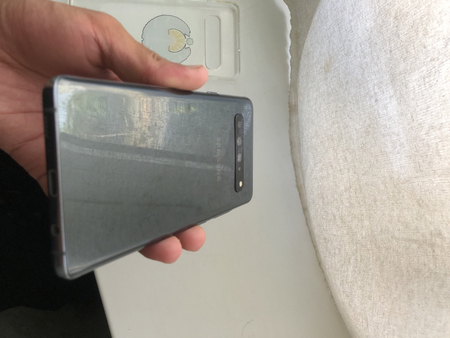Samsung s10 5g sotuvda