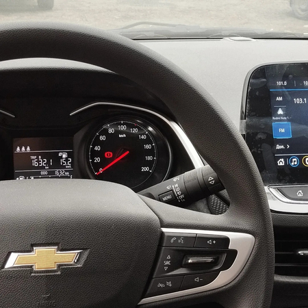 Chevrolet ONIX LT