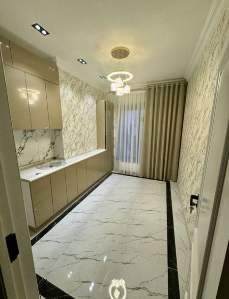 Salamatina JKda yangi navastroyka 2/10/10 65m² bogan kvartira ijaraga