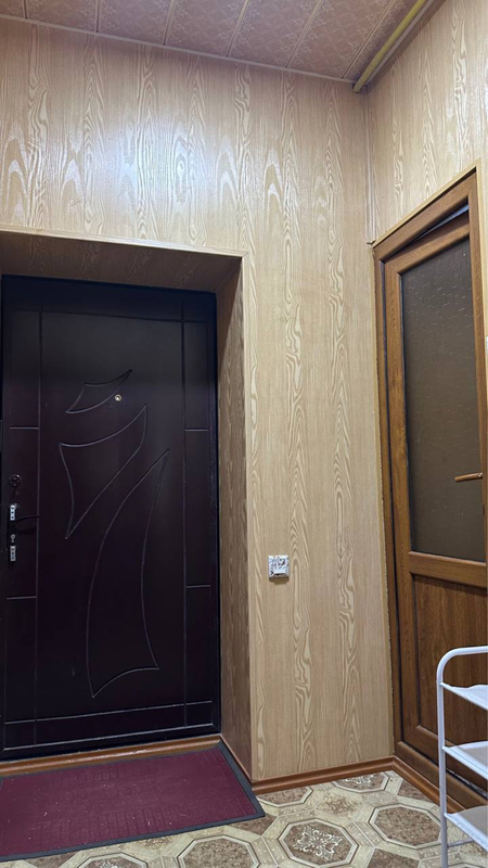 Наваи центре 1х Прадаётся вдоль дороги для бизнеса хорошое место