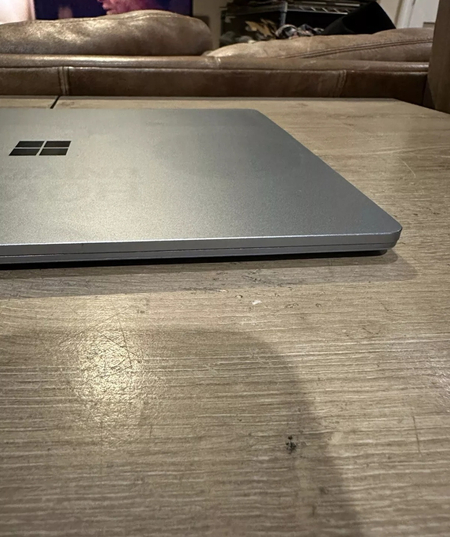Microsoft Surface Laptop Go 12.4 Touchscreen Intel i5 8GB RAM 128GB