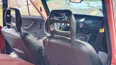 Vaz 2102 sotiladi