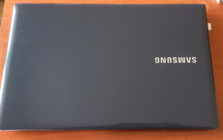 Samsung noutbook win 10
4 GB RAM / 128 GB SSD/ 300 GB HDD xotira