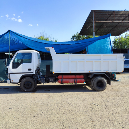 2008 ISUZU самосвал