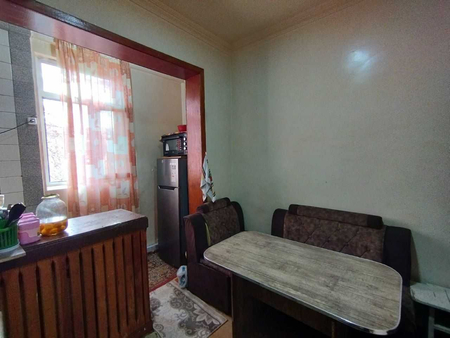 продаётся квартиры 4/4/4 83 м²,на Юнусабадском р-не 6-й квартал(J1227)