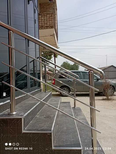 Nerjaveykadan yasalgan panjaralar, to'siqlar.