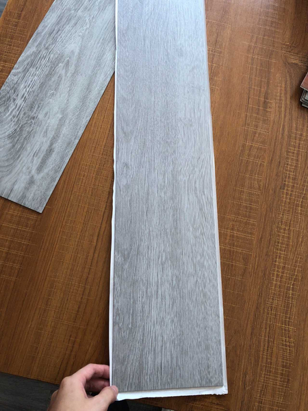 Покрытие для пол LVT/ Pol uchun laminat LVT/LVT Dry flooring