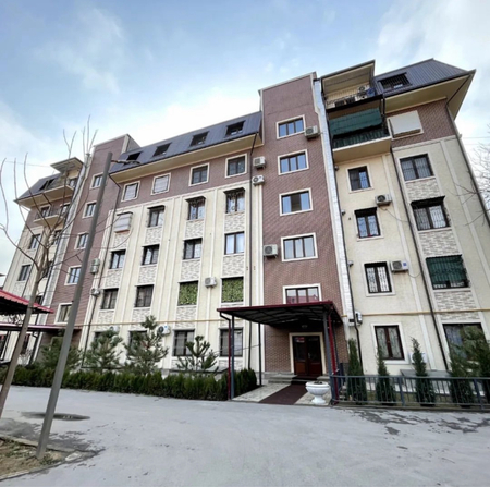 Duplex kvartira sotiladi