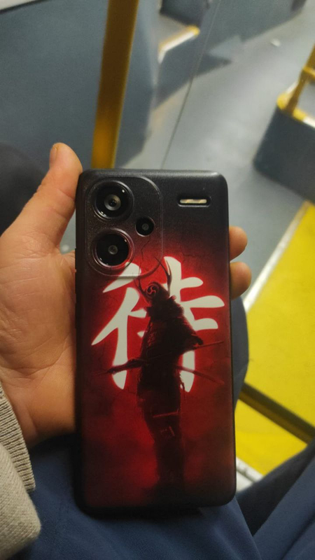 Redmi not 13pro+5G.  12+(6)/512
