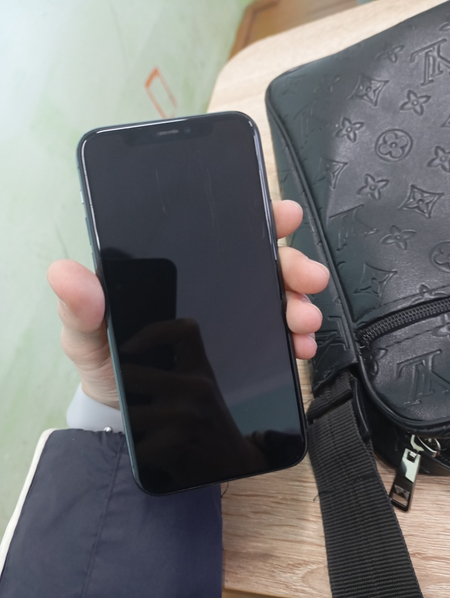 iPhone 11 Pro sotiladi