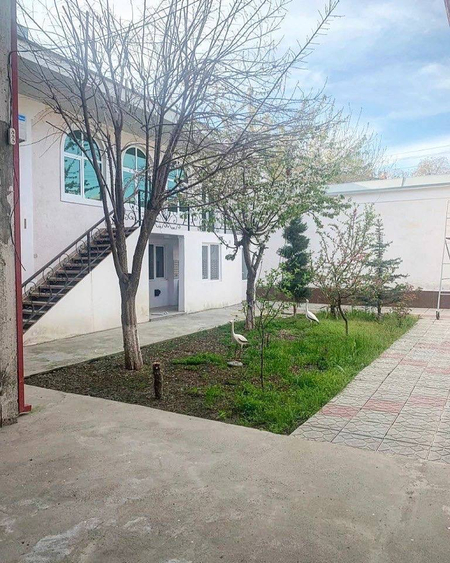 Продается дом под бизнес площадью 4 соток с 6 комнатами