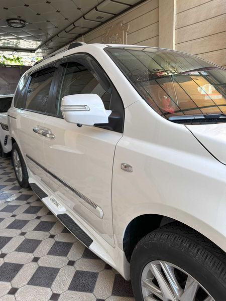 Kia Carnival Limited 2006 года 8 местный