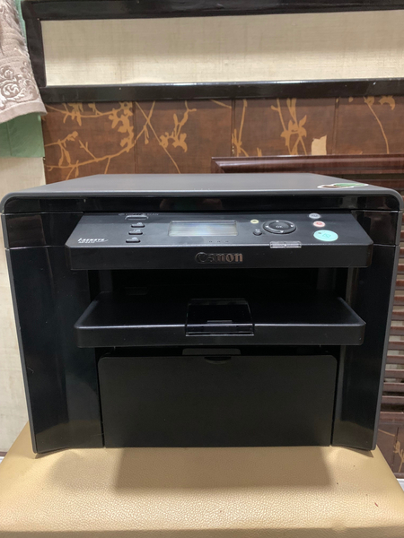 Продаю принтер-ксерокс-сканер CANON MF4410
