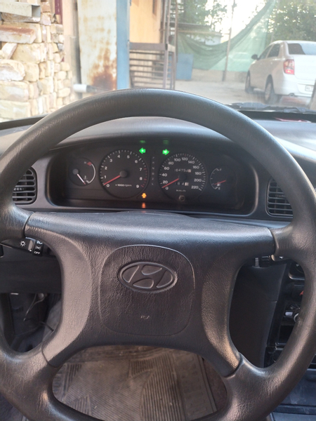 Hyundai Sonata II