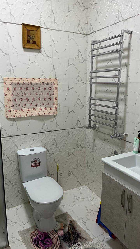 (К127293) Продается 7-ми комнатная квартира в Чиланзарском районе.