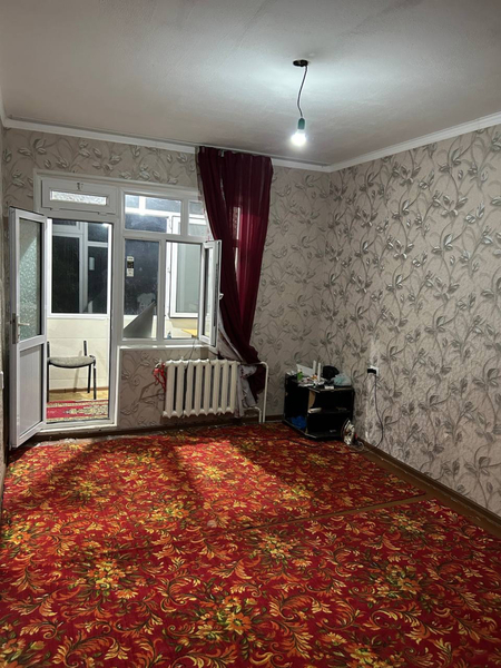 Kvartiraga 1 kishi kerak ichmaydigan chekmaydigan bollar olinadi
