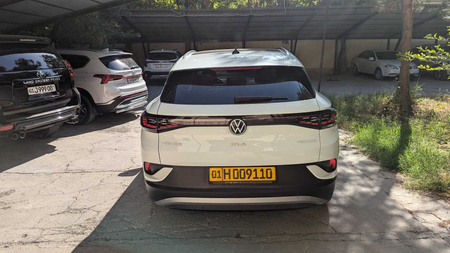 Volkswagen ID.4 Pure Plus 2022 -  европейская семья продает электро