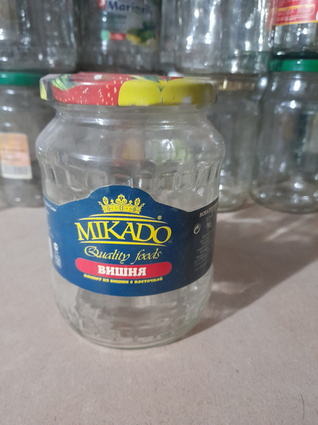 Стеклянные банки, в хорошем состоянии