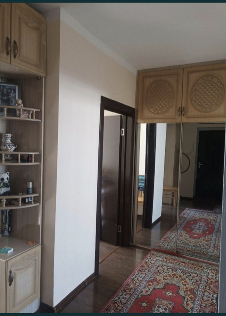 Продам квартиру  на массиве Олмос