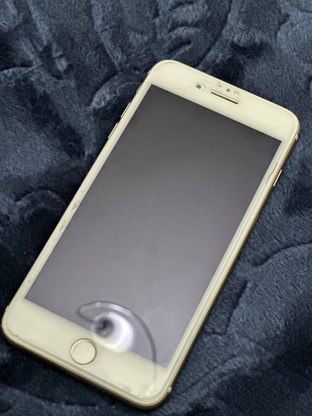 Продаю Iphone 7 plyus 32 gb