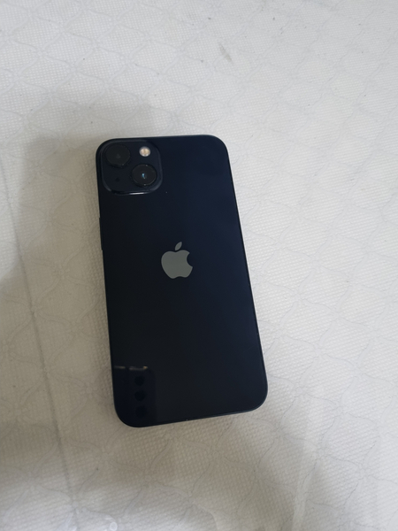 IPhone 13 сотилади