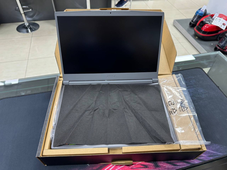 MSI Nootbuk RTX 4060 Super 8GB Gaming igravoy Ozu-8 SSD:512