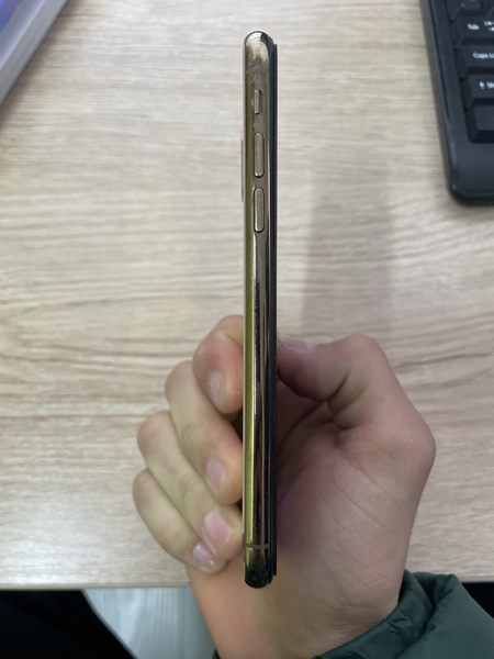 Iphone Xs 64 gb 76 180$