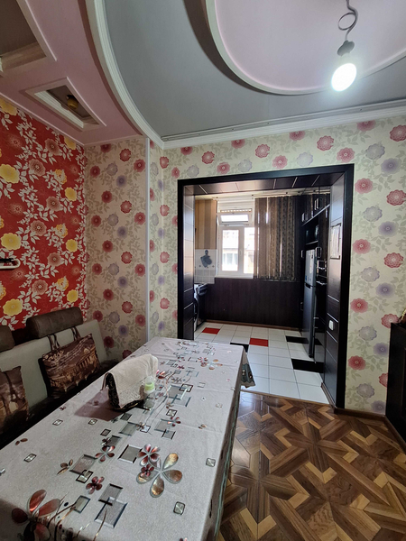 谷 129697 谷 Algoritm 30 mavzeda kvartira sotiladi 3/4/4 80 м²