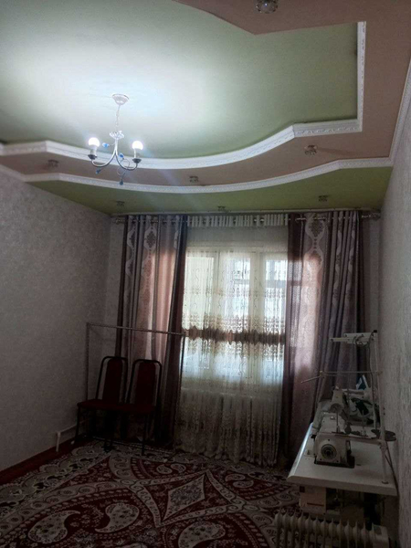 Dehqon bozor ro'parasida 4 xona dom  Sergeli 8A sotiladi