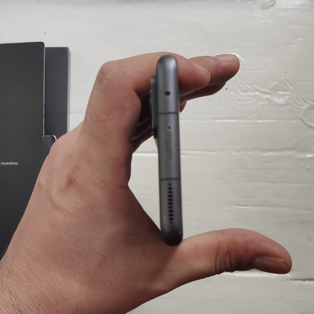 Xiaomi 12 pro flagman, snap 8 gen 1,  8/256gb
