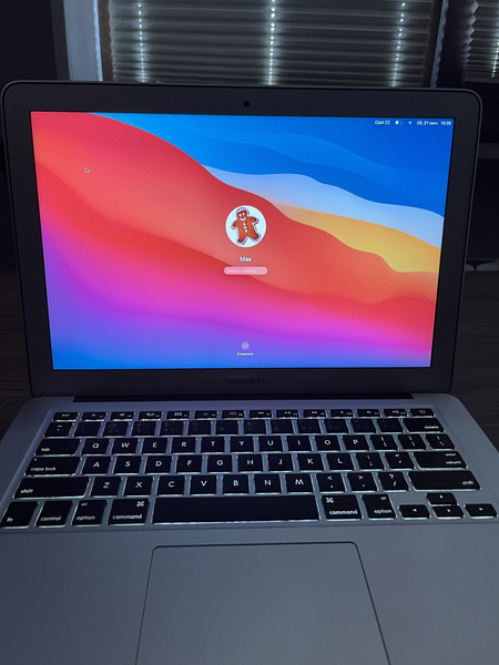 MacBook Air (13 inch)