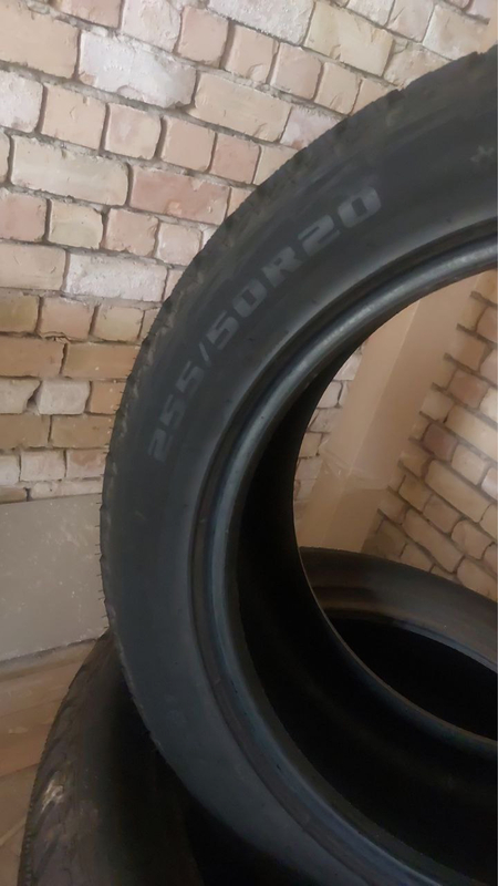 Срочно авто шина диометр 20