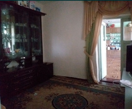 Bu mebel spalni srochna sotiladi