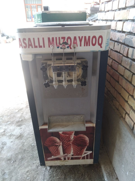 Muzqaymoq aparat, марожний апарат.
