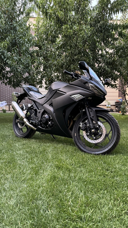 Motosikl V6 400cc sotiladi