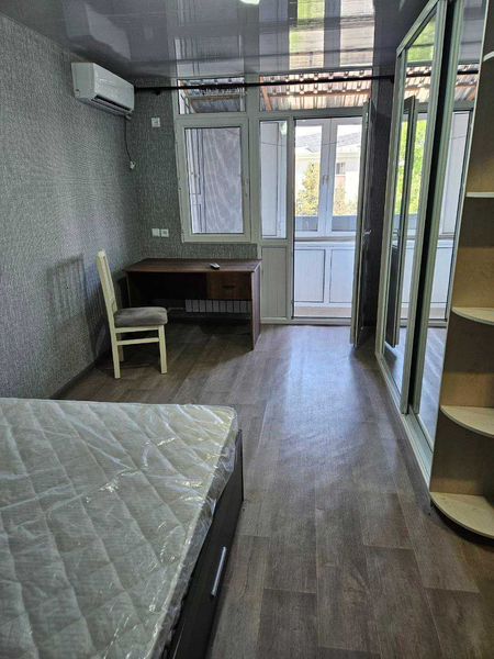 Сергели. 1*2 / 2 / 2 комнат. Галерейка 27 м2.