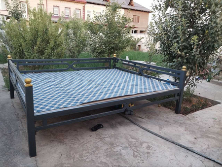Bog'obod Kotej sotiladi 4 sotix 2 etaj