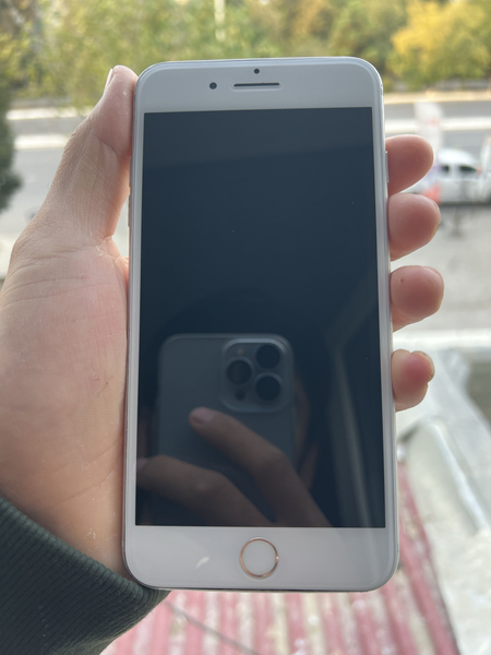 Iphone 8 plus 64 gb