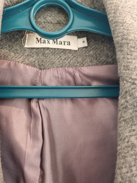 Теплое пальто от фирмы MaxMara