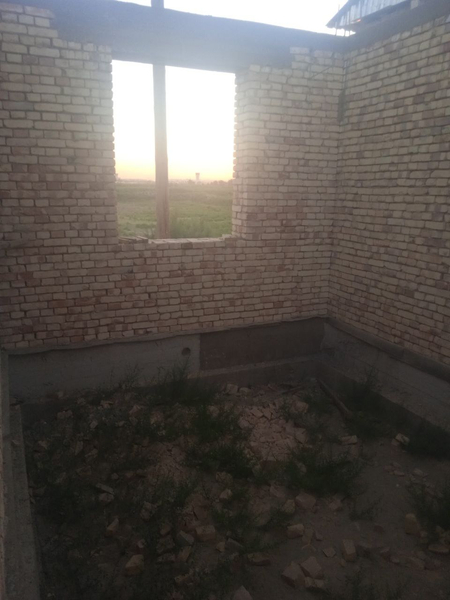 курилиши тугаланмаган уй сотилади