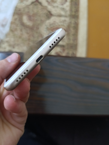 Redmi 5 sotiladi hammasi zur ishlidi